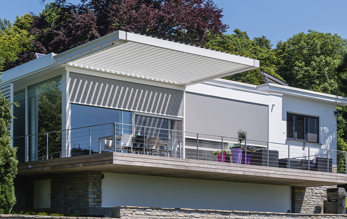 Pergola bioclimatique aero - LAKER - pergola bioclimatique RENSON ...